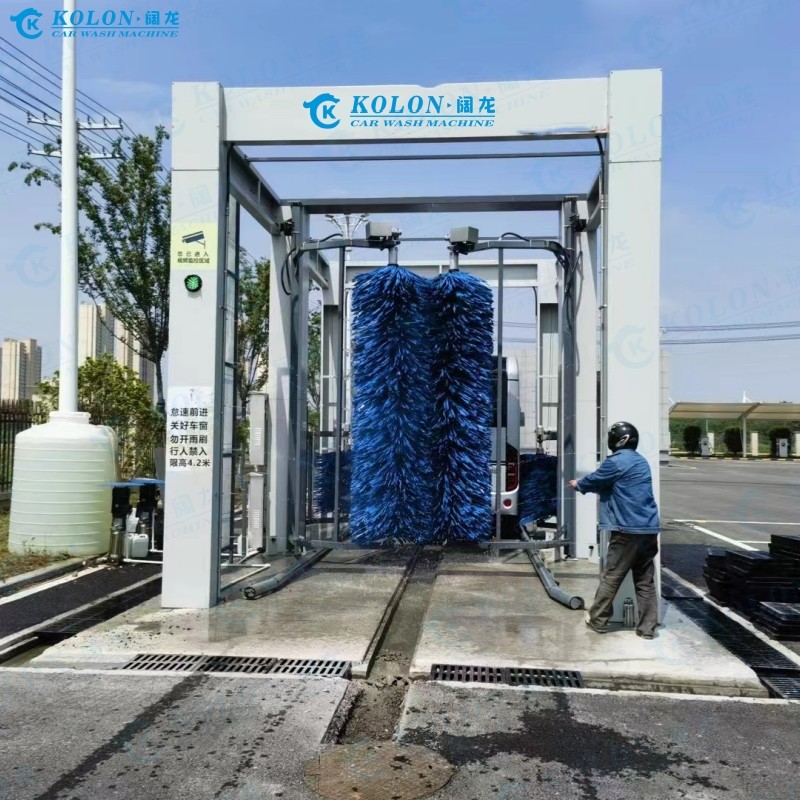 PLC-Controlled Automatic Bus Cleaning Machine for Unlimited Length